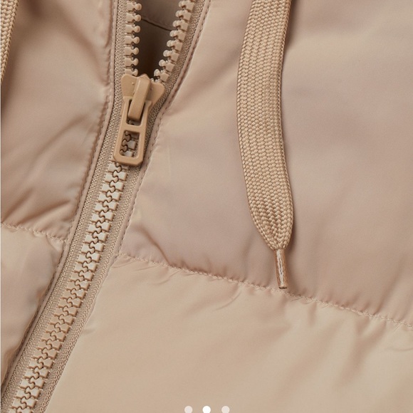 H&M | Jackets & Coats | Nwt Hm Tan Cropped Puffer Jacket Size M | Poshmark